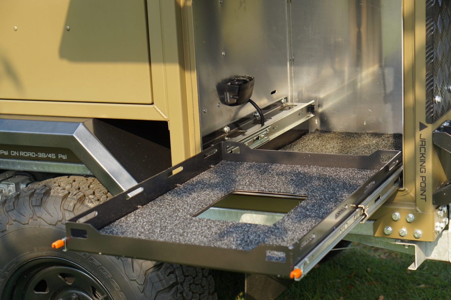R.A.S.V. Remote Area Support Vehicle - Land Force Defence & Mobility