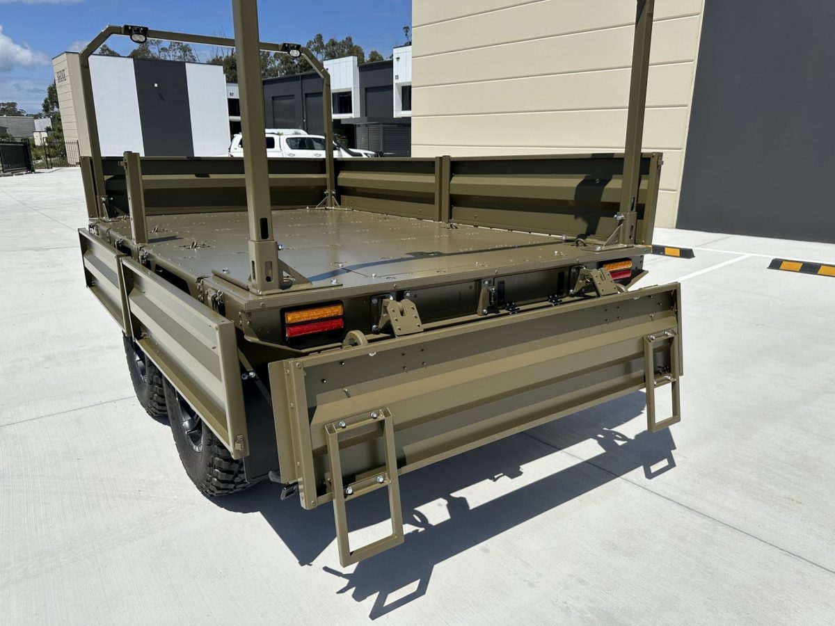 M-H 4.7 Military Equipment Transport Trailer - Land Force Defence ...